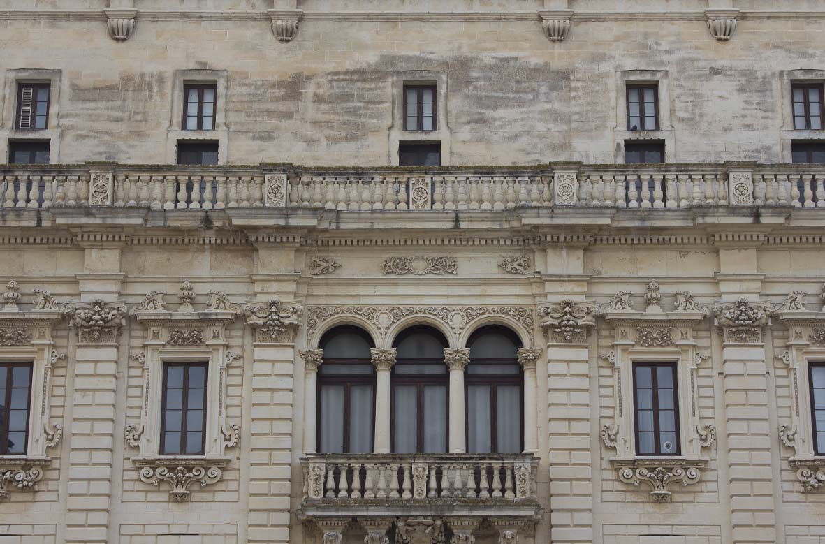 Pietra Leccese, pietra di Lecce, la pietra tipica del Salento.